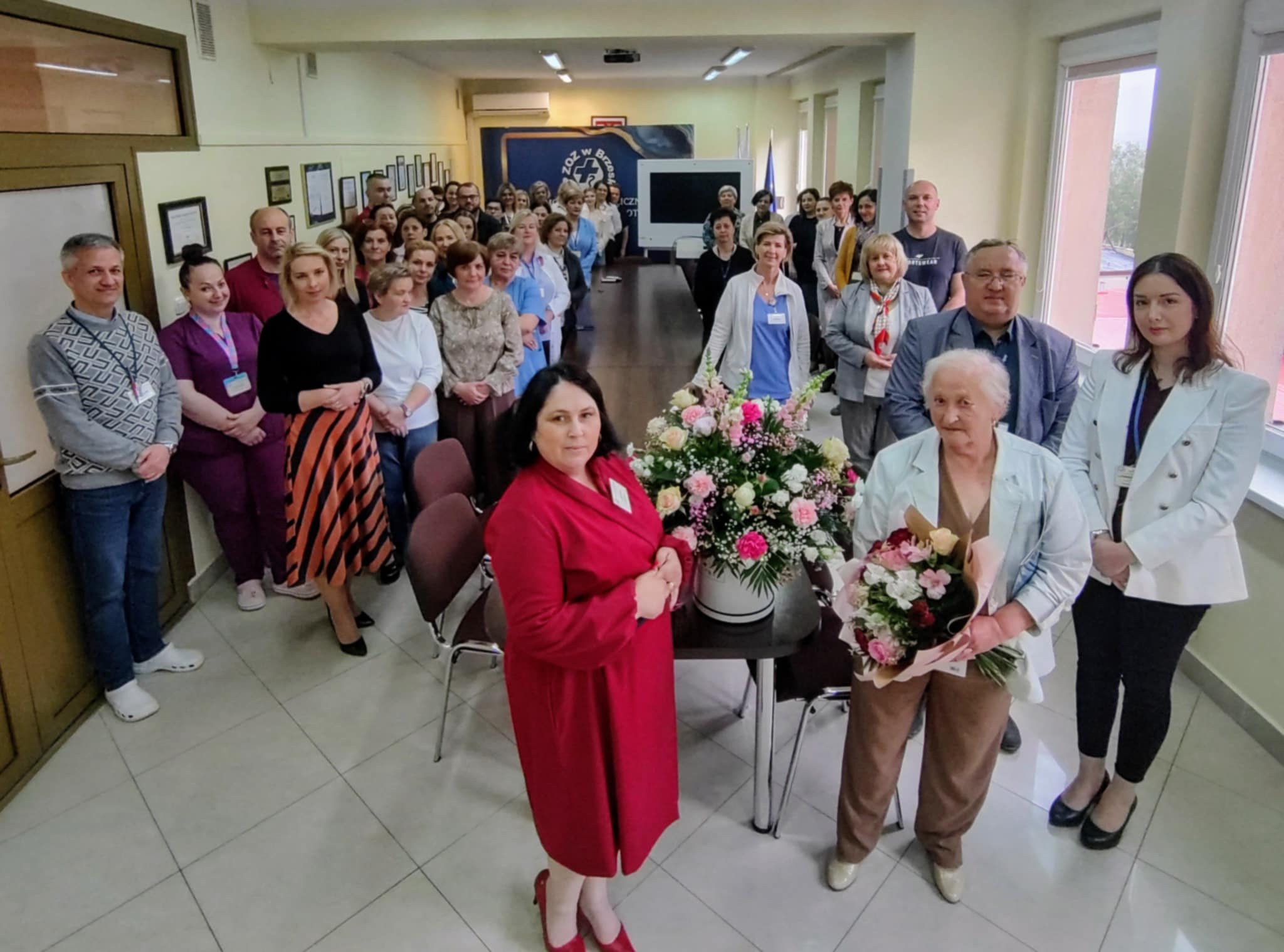Szpital w Brzesku. Krystyna Nowak przeszła na emeryturę po 45 latach ...